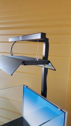 DIY Lampenhalterung / Cabinet Stand | Flowgrow